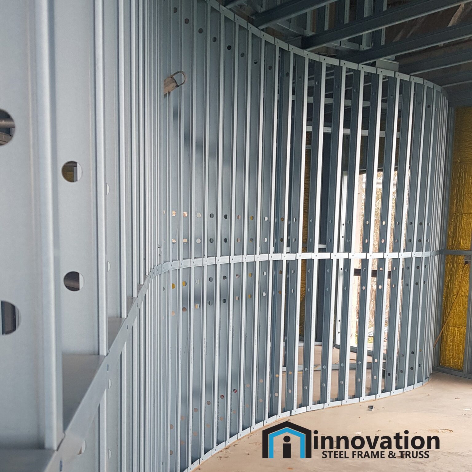 Curved Walls using the ENDUROFRAME System - ENDUROFRAME® Building System